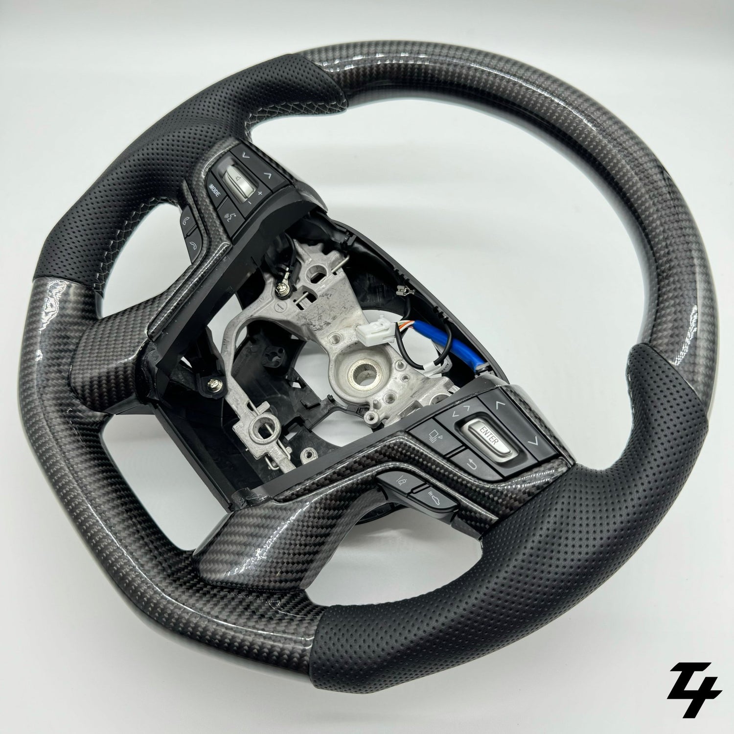Premium Steering Wheel Carbon Fiber - Perforated Leather suitable for